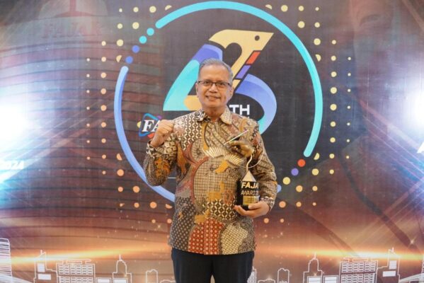 Peduli RTH dan Ruang Publik, Pemkab Gowa Raih Penghargaan di Fajar ...